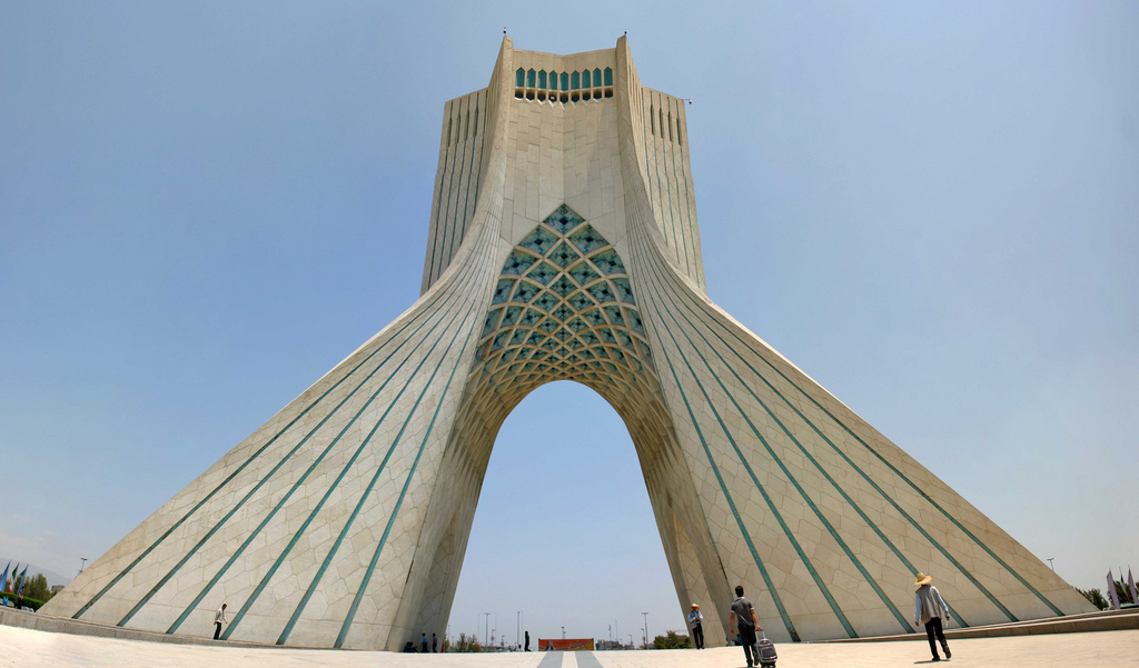 Der Freiheitsturm; Wahrzeichen Teherans - IranKultur