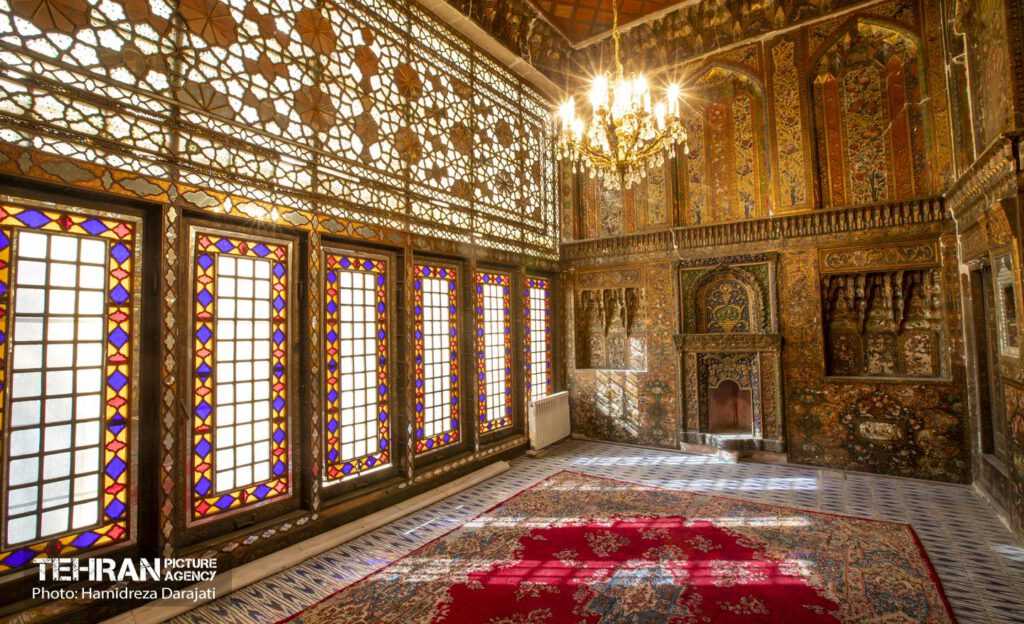 Das Herrenhaus Ghavam al-Dawla; Ein zwei Jahrhunderte altes Haus ...