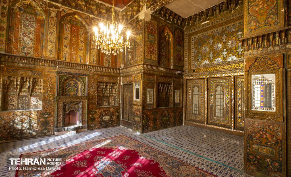 Das Herrenhaus Ghavam al-Dawla; Ein zwei Jahrhunderte altes Haus ...