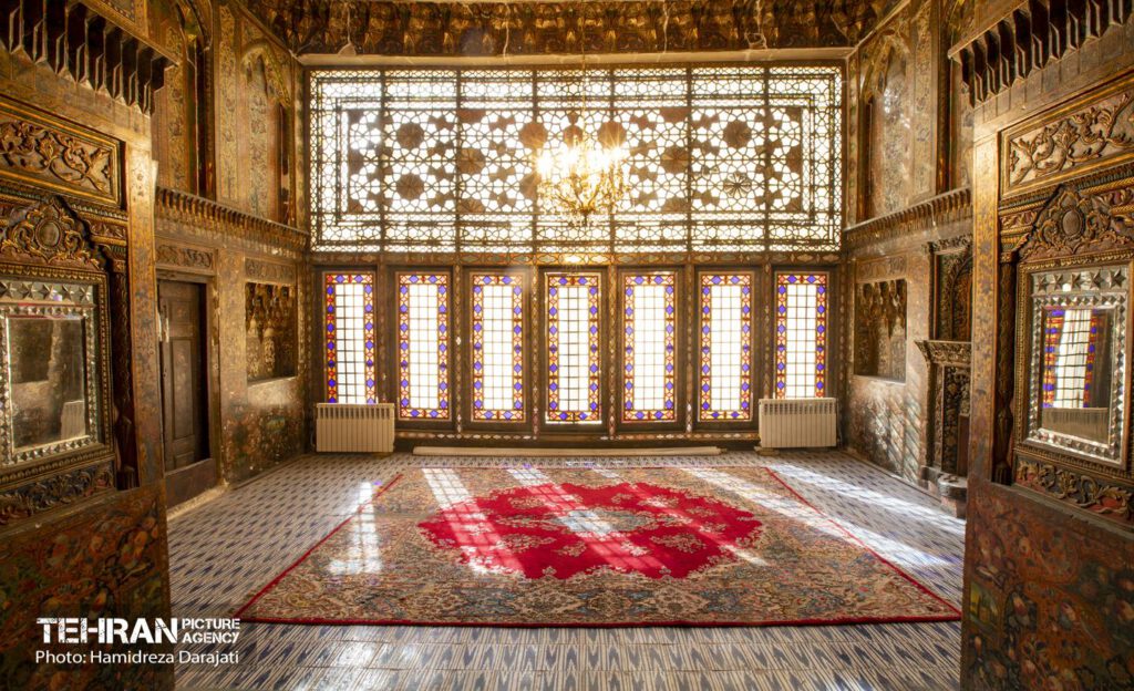 Das Herrenhaus Ghavam al-Dawla; Ein zwei Jahrhunderte altes Haus ...